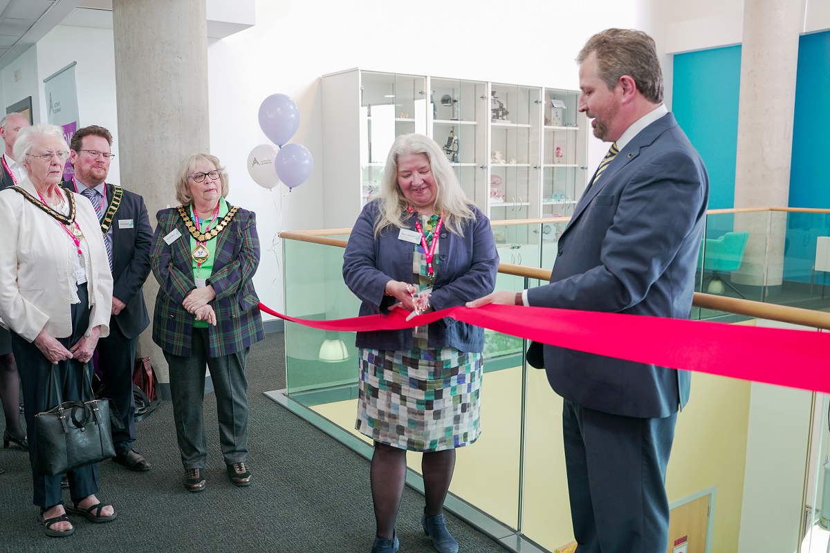 Bracknell and Wokingham College open new Care Skills Training Centre ...