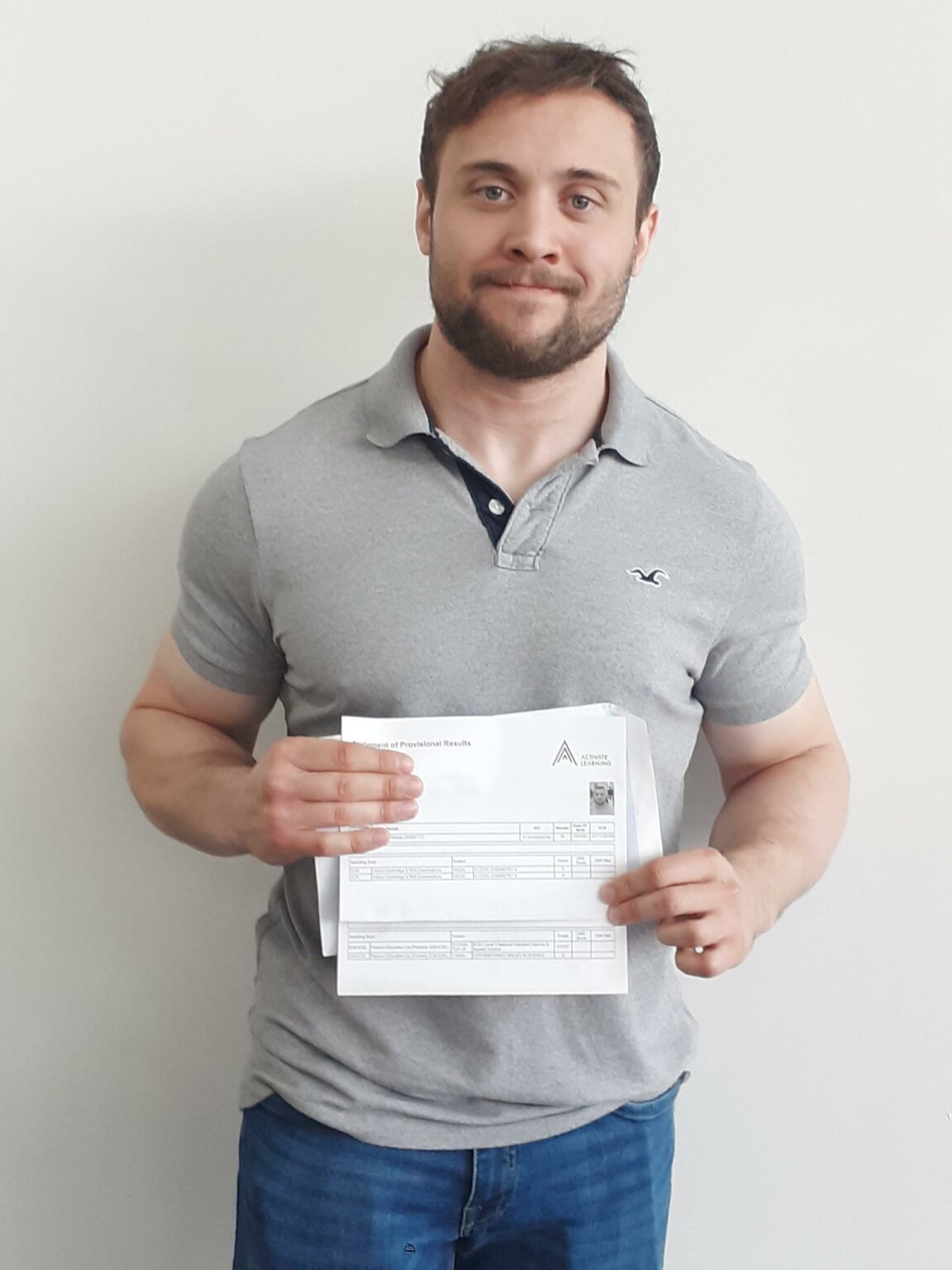 Bracknell and Wokingham College students celebrate A Level success ...